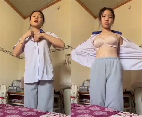 Clip Hot 18 Em Nữ Sinh Y Dược Thủ Dâm Khoe Bím YeuGai Net Clip Hot