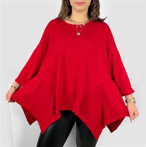 Asymetryczna Bluzka Damska Plus Size W Kolorze Czerwonym Boki Rogi