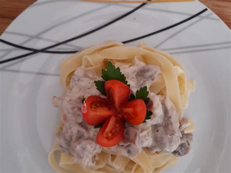 Tjestenina U Umaku Od Gljiva Coolinarika