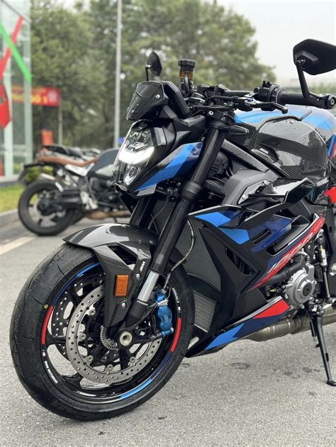 Cận cảnh siêu naked bike BMW M 1000 R Competition full option tại