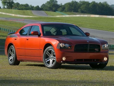 L avis propriétaire du jour houston37 nous parle de sa Dodge Charger