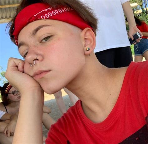 Épinglé par uuchhihaa sur Томбои TikTok Mode jeune garçon Jeunes