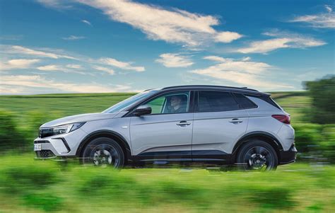 Probamos el nuevo Opel Grandland el SUV compacto es más atractivo y