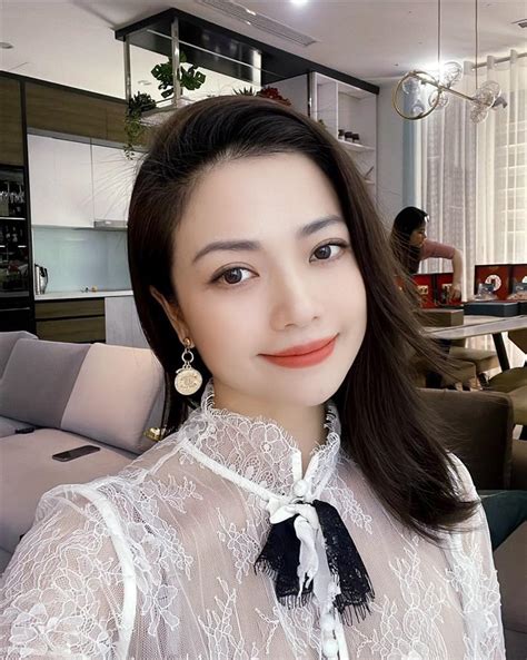 Vẻ ngoài xinh tươi gợi cảm của nữ diễn viên Kiều Anh 2sao