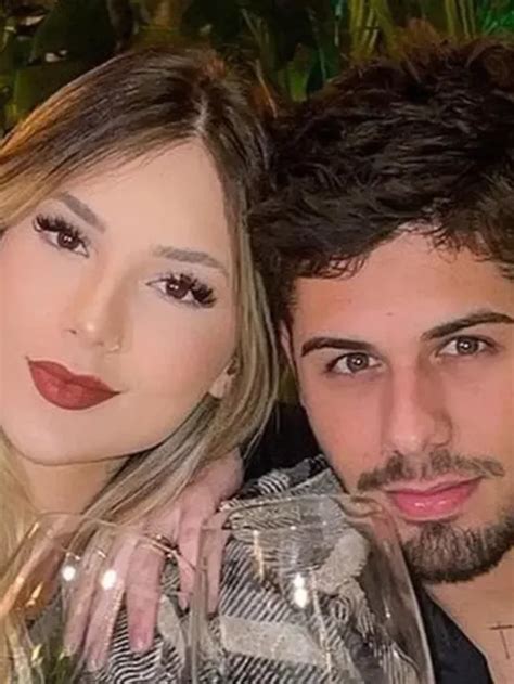Casal Virginia e Zé Felipe desfruta de jantar luxuoso em ilha privada