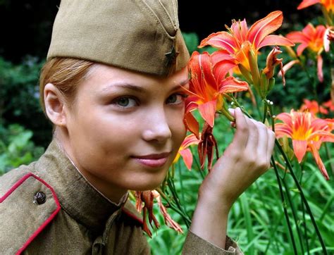 Top 30 Des Plus Belles Femmes Russes LOurs Magazine