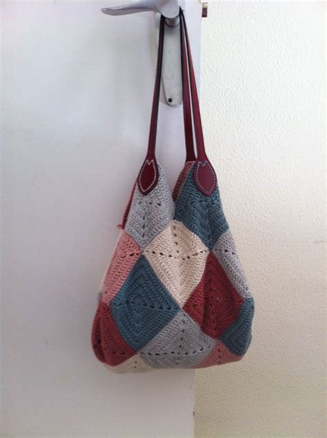 Bolso De Ganchillo Hecho Con Grannies Crochet Bag Crochet Purses