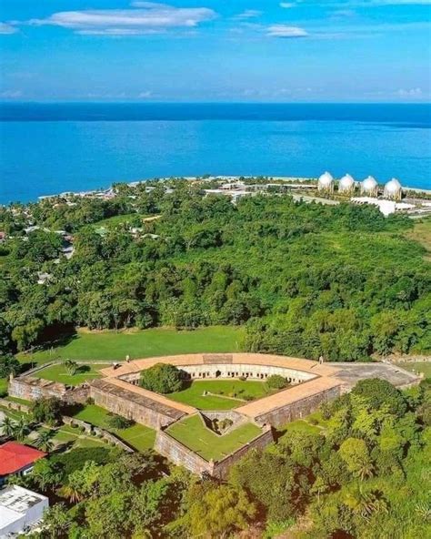 Fortaleza De San Fernando De Omoa Honduras Banderas De Europa