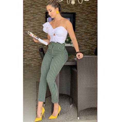 Outfit Con Tacones Color Mostaza Como Organizar La Casa