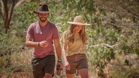 Las flores perdidas de Alice Hart Estreno trailer dónde ver y todo