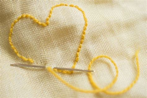 15 Stitches Every Embroiderer Should Know