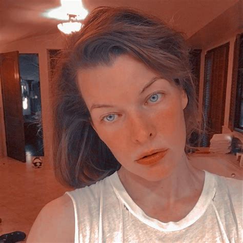 Milla Selfie Rmillajovovichfandom