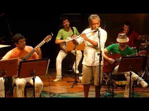 ORQUESTRA À BASE DE CORDA DE CURITIBA E LETIERES LEITE TEATRO PAIOL