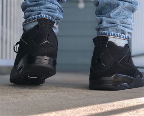 Que Vaut La Air Jordan 4 Noire Black Cat Retro 2020 CU1110 010