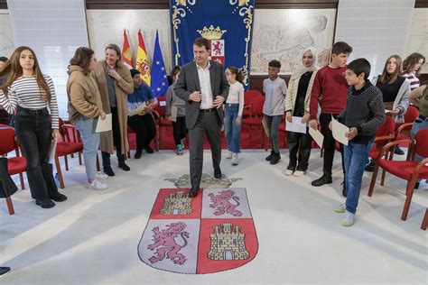 Las niñas niños y adolescentes de Carbajosa tienen representante en el