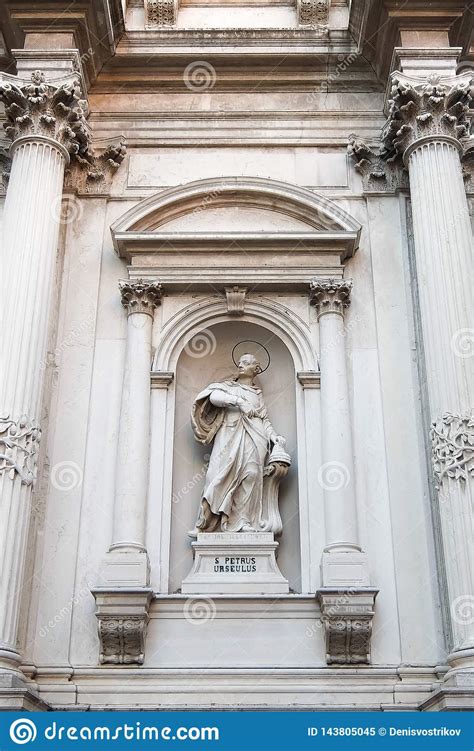 Venecia Italia Fachada De La Iglesia Cat Lica En Venecia Chiesa Di San