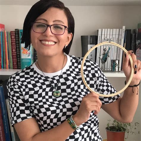 Silvia Sugasti Youtube