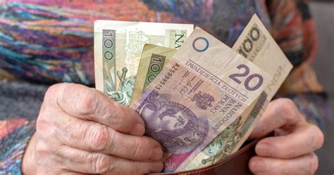Dostaniesz 500 plus dla seniora Wystarczy że spełnisz warunki i