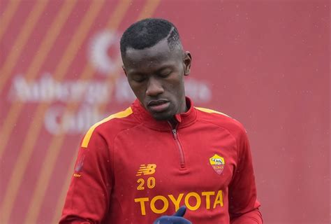 La Roma Torna Ad Allenarsi Dopo La Sconfitta Nel Derby Foto Gallery