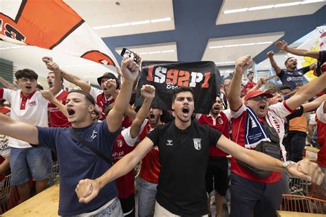 Rece O Apote Tica Aos Guerreiros Da Liga Dos Campe Es