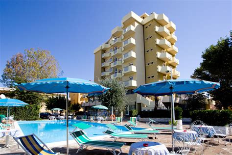 Hotel Stelle A Rimini Hotel Oceanic Alberghi Riviera Adriatica It