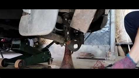 Paano Magpalit Ng Wheel Bearing At Brake Pad Ng Isuzu Crosswind