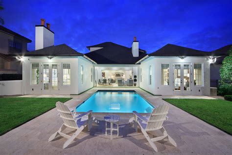 Luxurious House