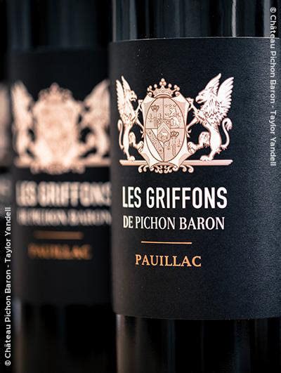 Les Griffons De Pichon Baron Wein Kaufen Millesima At