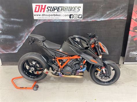 2020 21 KTM 1290 SUPERDUKE R GEN 3 TECH PACK FULL AKRAPOVIC EVO EXHAUST