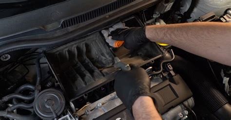 Jak Wymieni Filtr Powietrza W Vw Polo Poradnik Naprawy