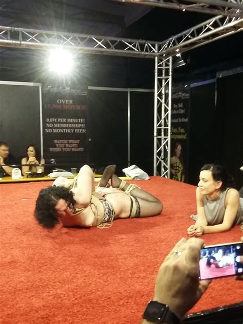 TW Pornstars Elise Graves Twitter RT FaythOnFire MinuitSasori