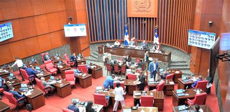 Senado aprueba en dos lecturas proyecto que modifica la Constitución de