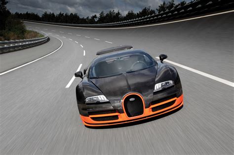 Bugatti Veyron Super Sport World S Fastest Car Destroys
