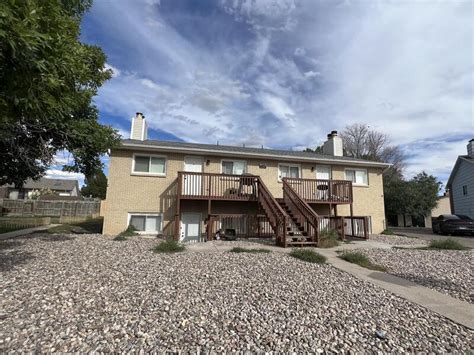 Request A Viewing For 112 Clover Court B Tenant Turner