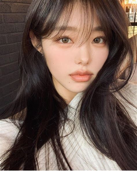 Clothing Brand Ig Seon Uoo Fashion Model Cosmetics Model