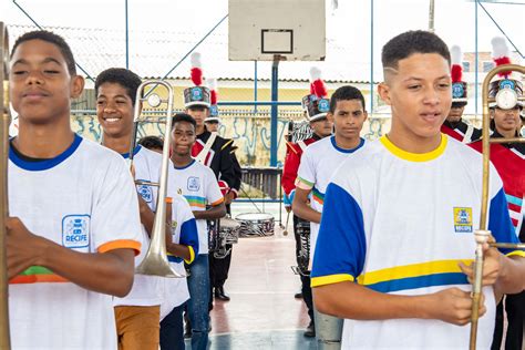 Aulas de música reacendem interesse cultural nos estudantes da Rede
