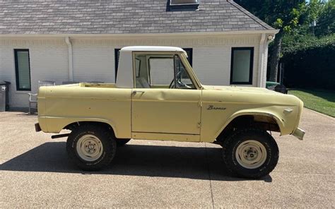 Refurbished Survivor Ford Bronco Barn Finds