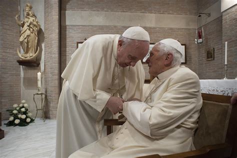 Le pape François rend visite au pape émérite Benoît ZENIT Français