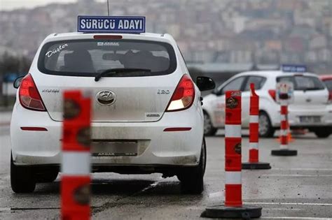 Ehliyet Kursu Cretleri Ne Kadar B S N F S R C Belgesi Kursu
