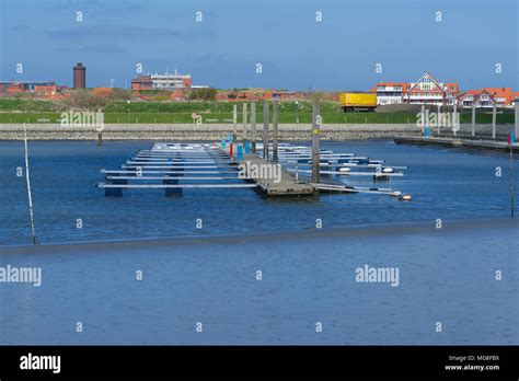 Bootswagen Fotos und Bildmaterial in hoher Auflösung Alamy