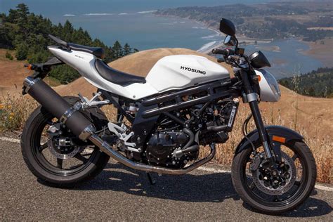 Hyosung Naked GT 650 N