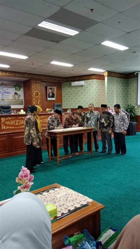 Fakultas Syariah Dan Hukum Uin Suska Riau Bersama Fakultas Syariah Dan