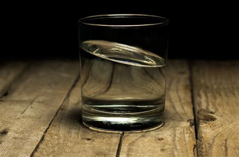 Cosa Succede Se Bevi Acqua Scaduta Quel Che Non Sai Il Granata