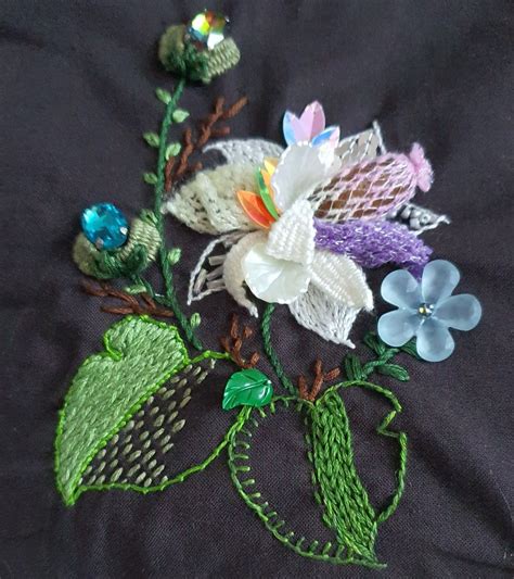 Broderie RELIEFおしゃれまとめの人気アイデアPinterestCathy BOURGOIN