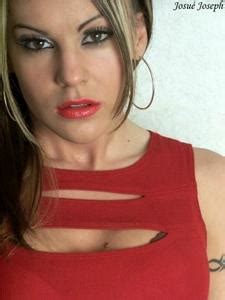 HOTTEST DIVAS Velvet Sky Pics