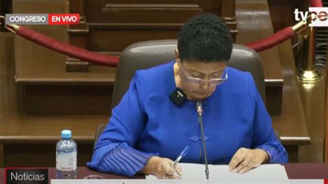 Comisión de Constitución inicia debate para crear Escuela de la