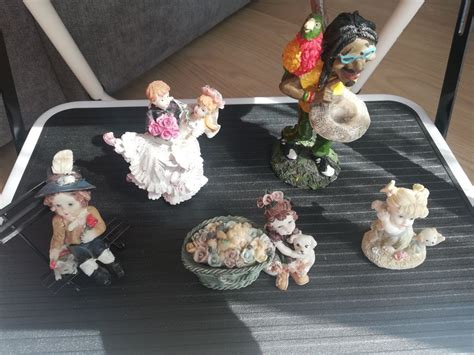Kolekcja figurek porcelanowych różne figurki 26 sztuk zestaw komplet