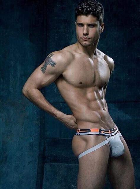 Omg His Butt Big Brother Housemember Cody Calafiore Omg Blog