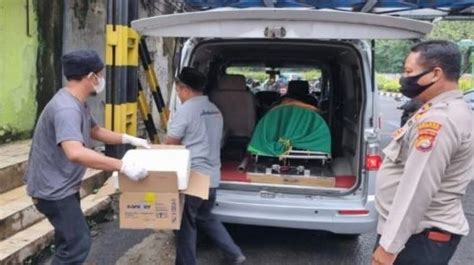 Geger Mayat Bayi Perempuan Ditemukan Membusuk Dalam Got Di Tangsel