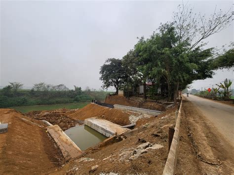 Đầu tư gần 85 tỷ đồng xây kè xử lý khẩn cấp sự cố sạt lở sông Bưởi